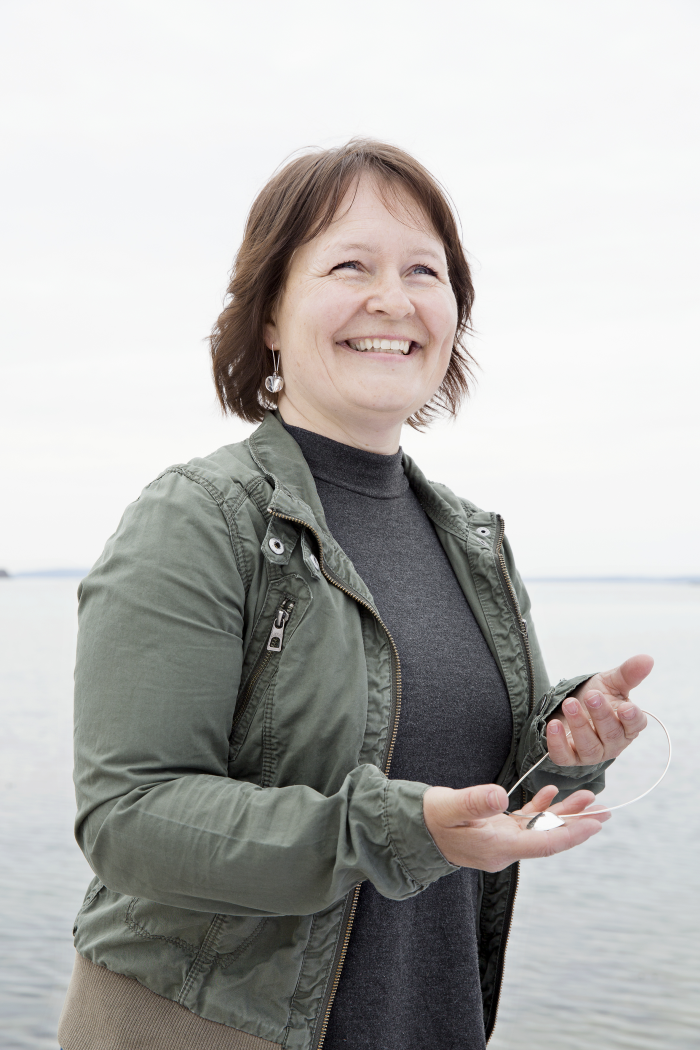 Maria Karlströmin ”Eva” on Vuoden Kaunein Sormus 2022 - Messukeskus