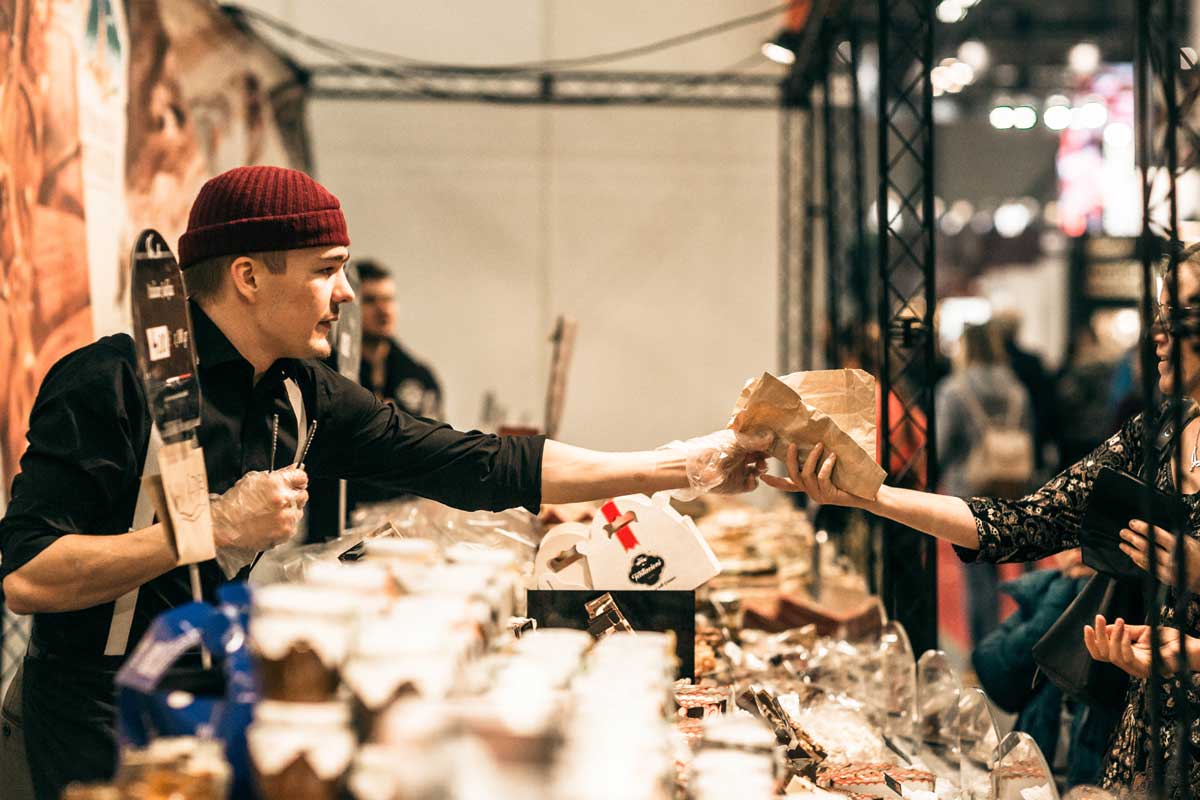 Pop up -ravintola rakentuu opiskelijoiden voimin Viini & Ruoka ...