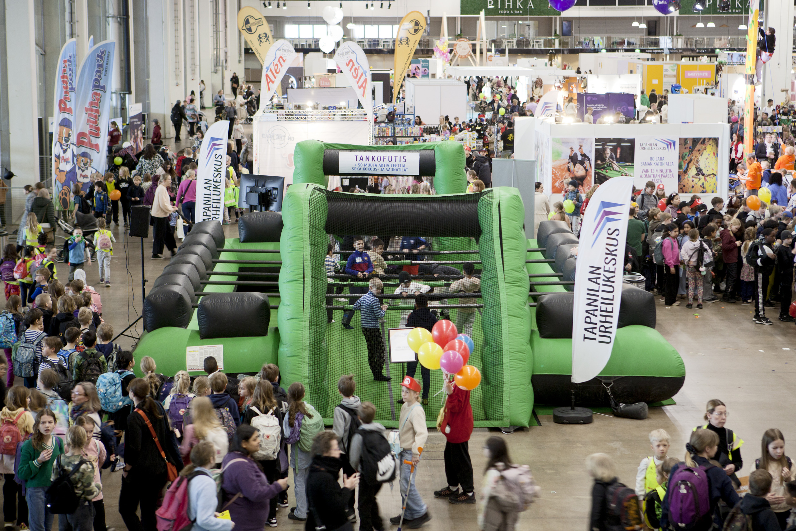 Lapsimessujen ohjelma liikuttaa lapsiperheitä huhtikuussa - Messukeskus